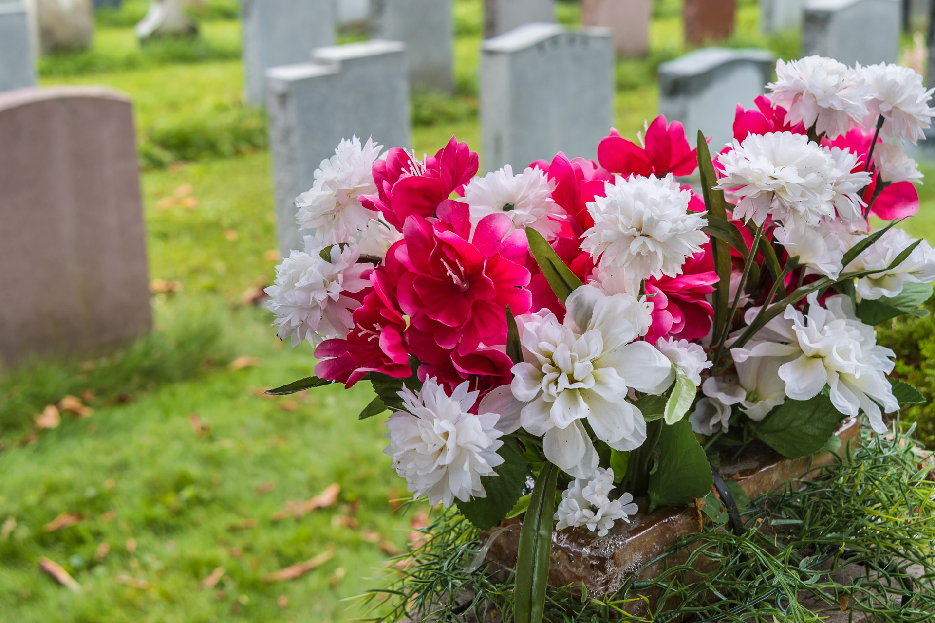 Upright Memorials – Slant Memorials – Estate Memorials – Civic ...